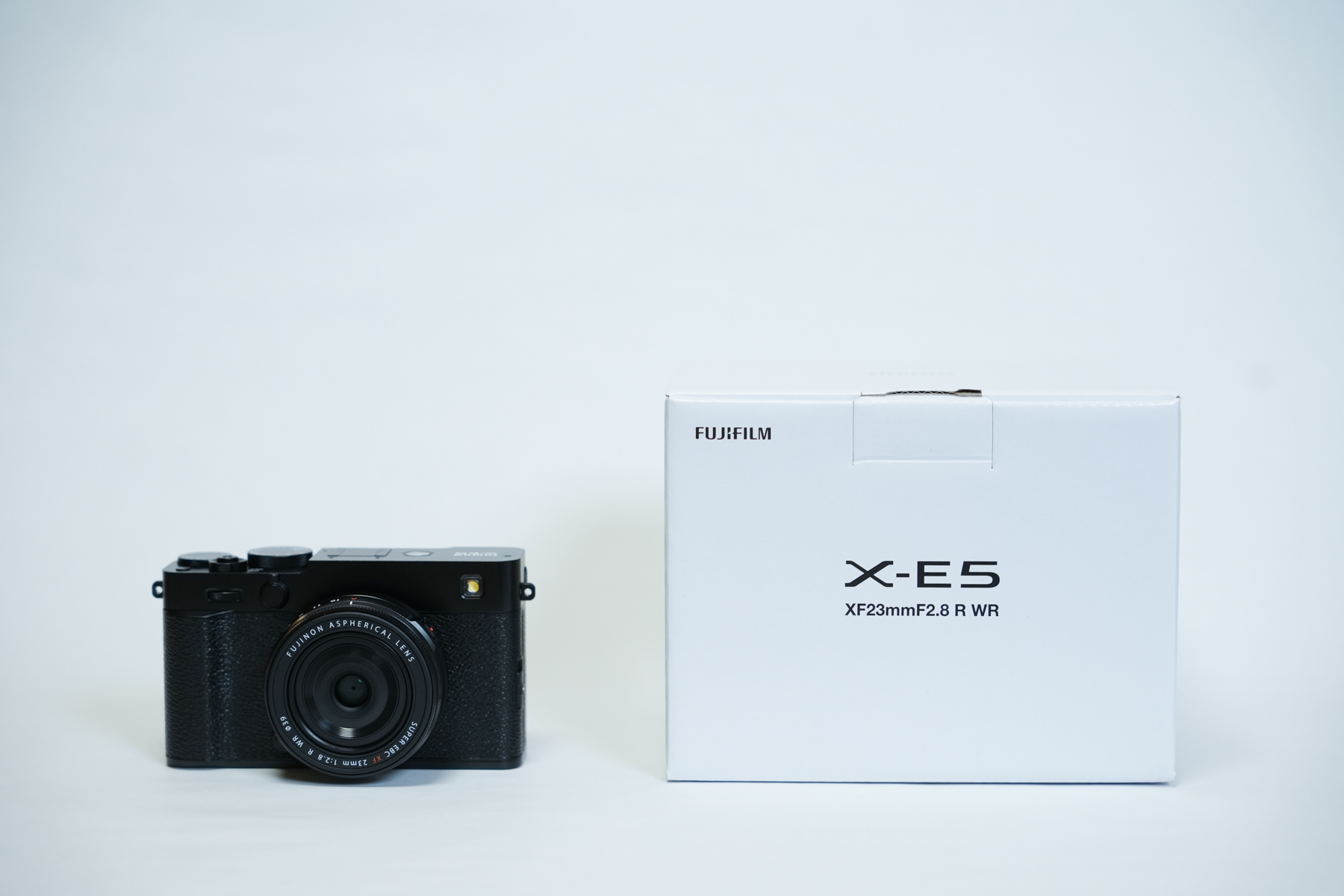 FUJIFILM X-E5 レビュー / これがクラシックの新定番 | smallworks